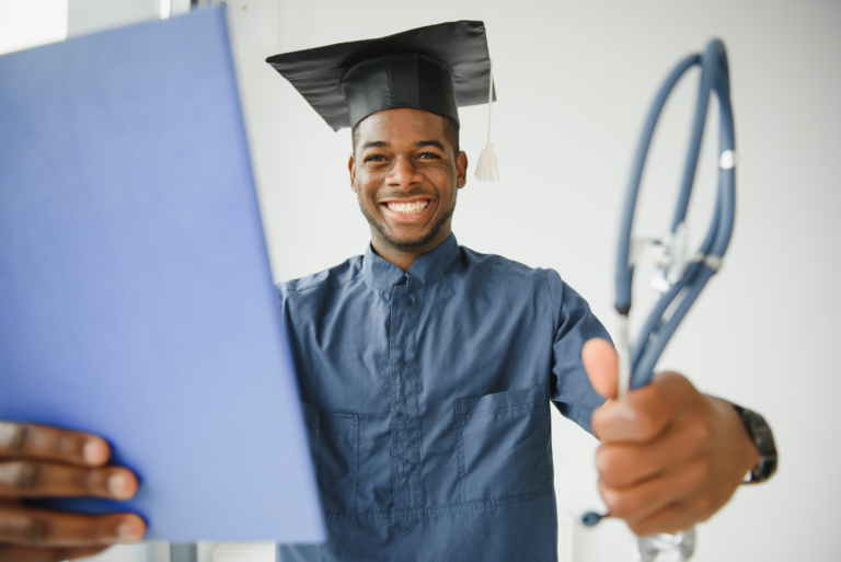 ASN vs BSN: Which Degree is Right for You?